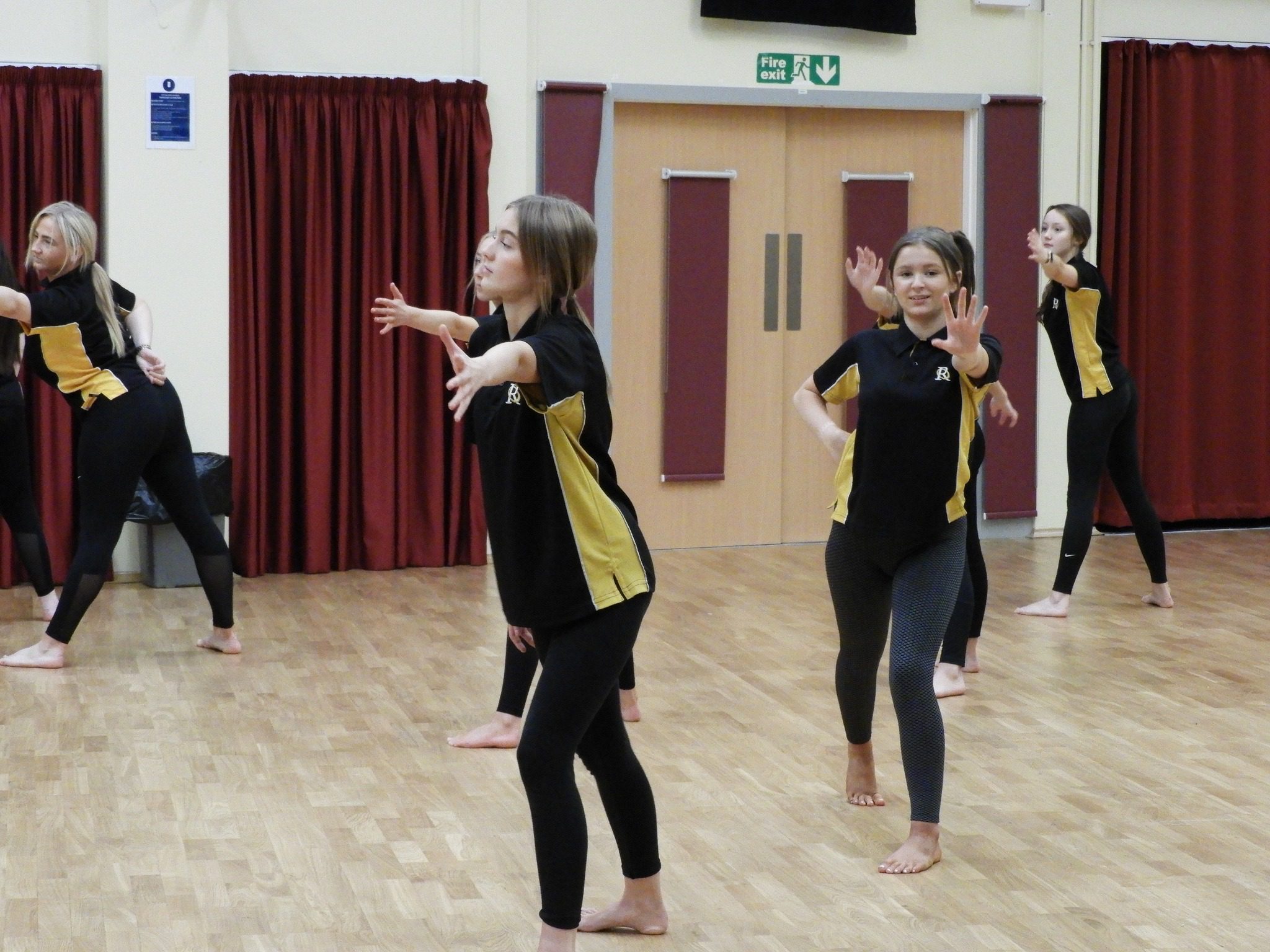 Mel Simpson hosts dynamic dance workshop - Retford Oaks Academy