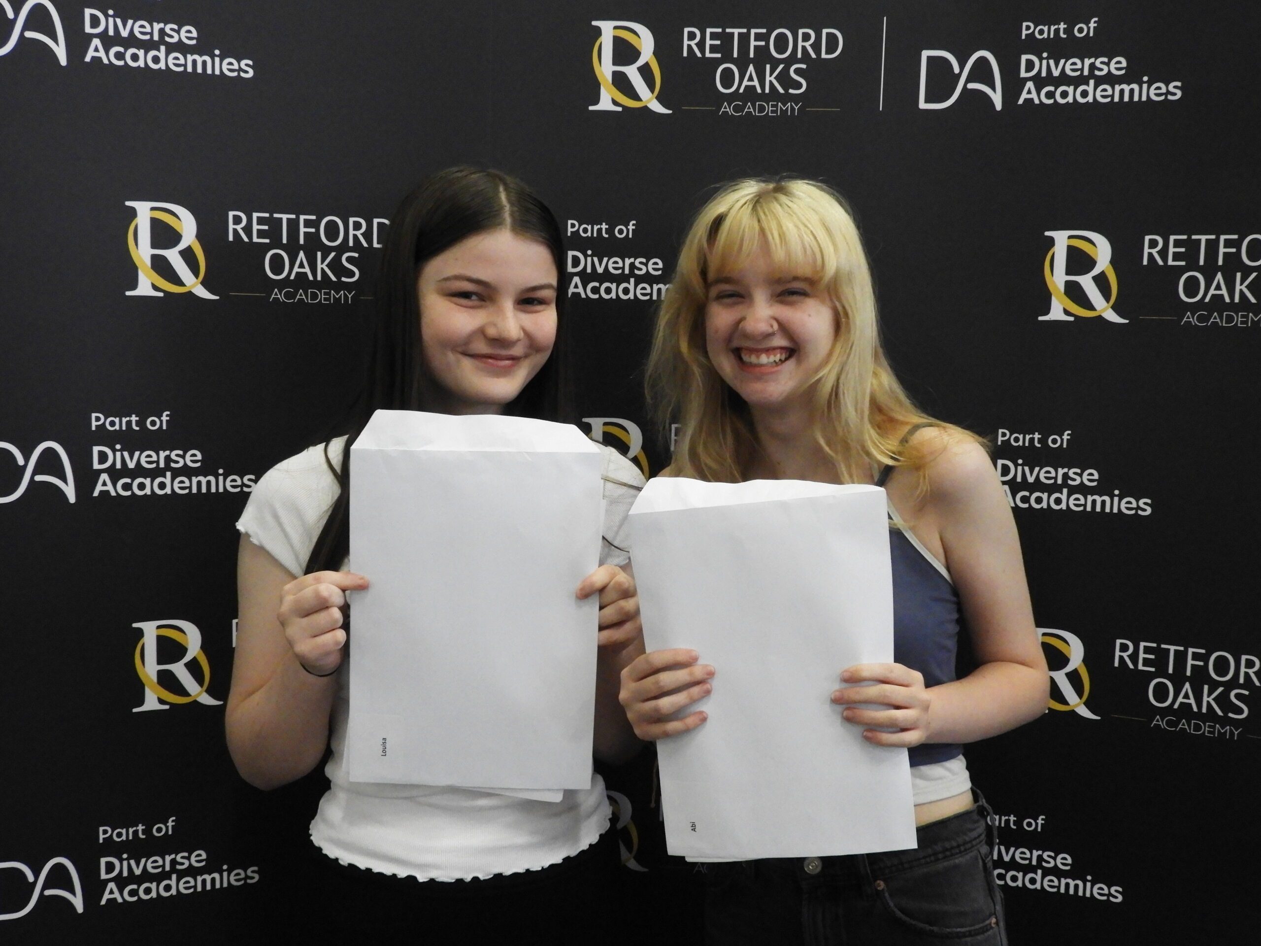 Bright future beckons for Retford Oaks Academy students - Retford Oaks ...